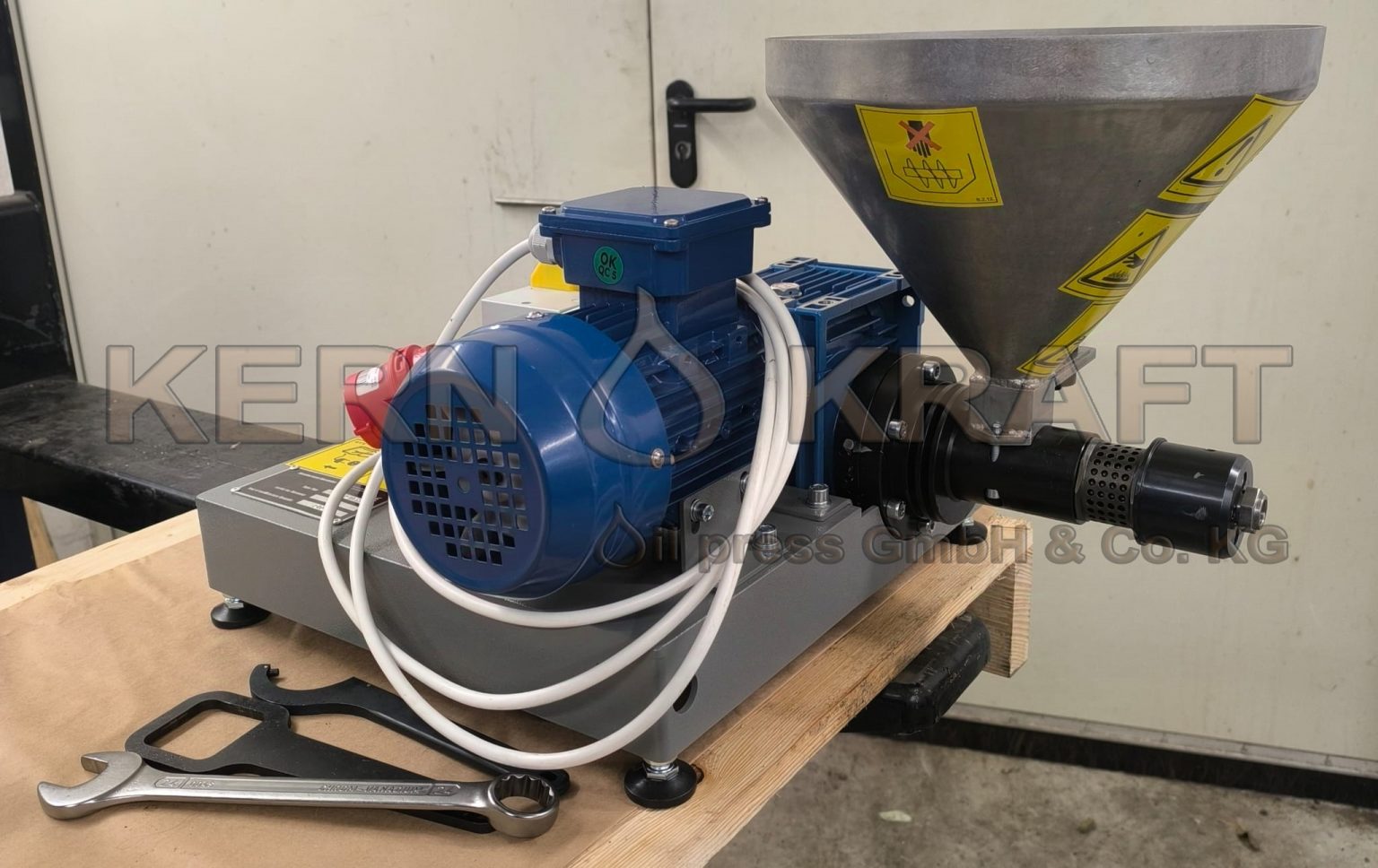 Oil presses in all models